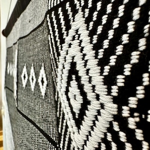 Sri Lankan Dumbara Black and White Wall Hanging | Indigenous Thalagune ...