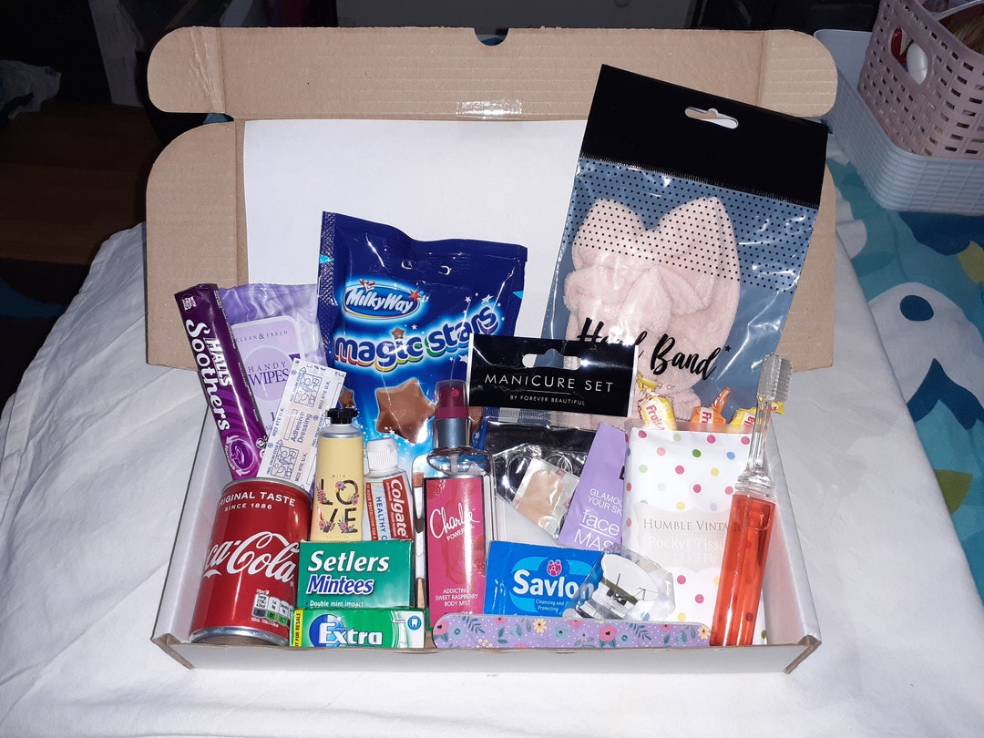 Large Ladies Wedding Emergency Kit Uni Survival Kit Travel Kit Gift for ...