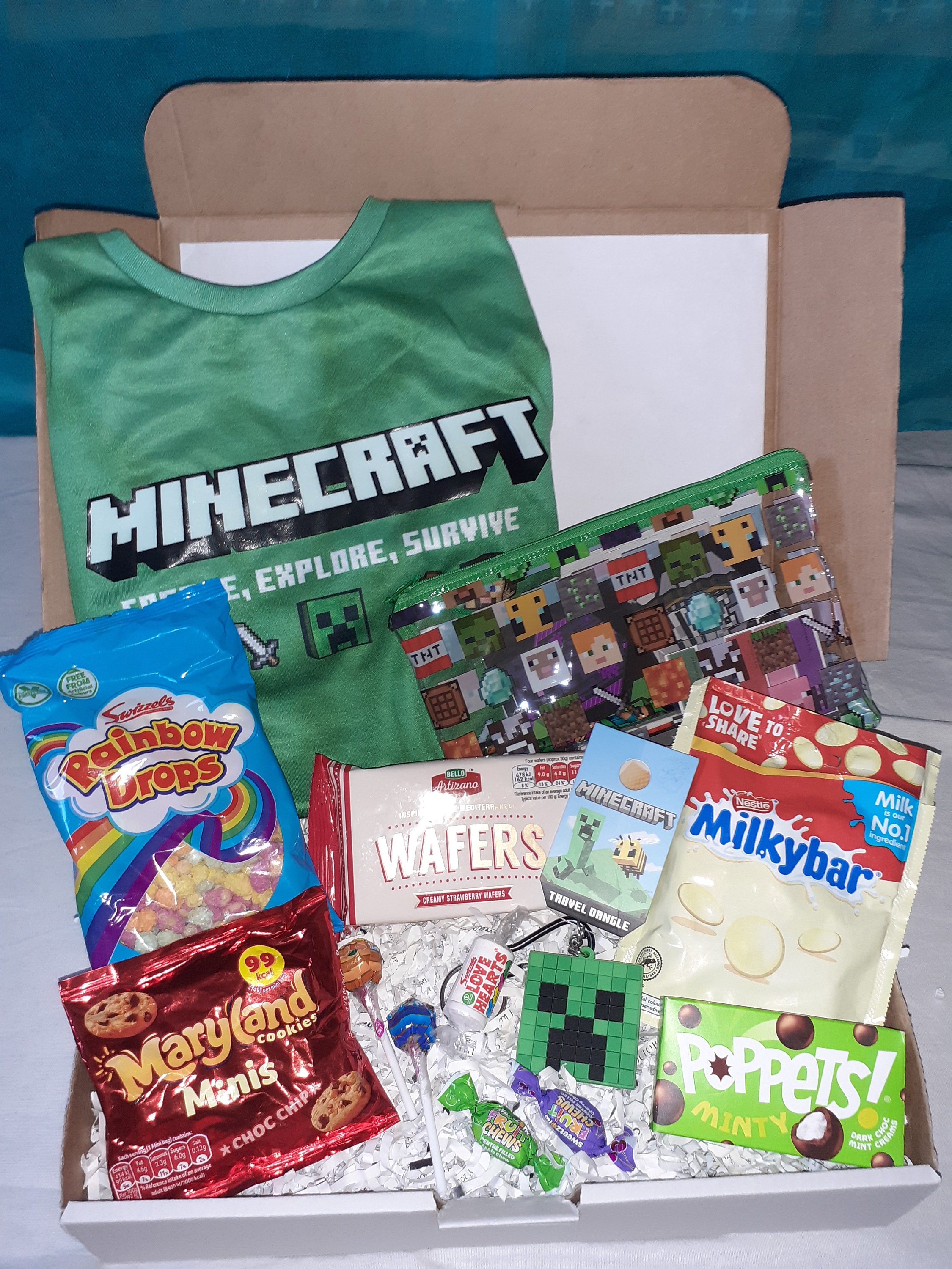 Kids Minecraft Birthday Gift Hamper Letterbox Gift Treat Box Hug in A ...
