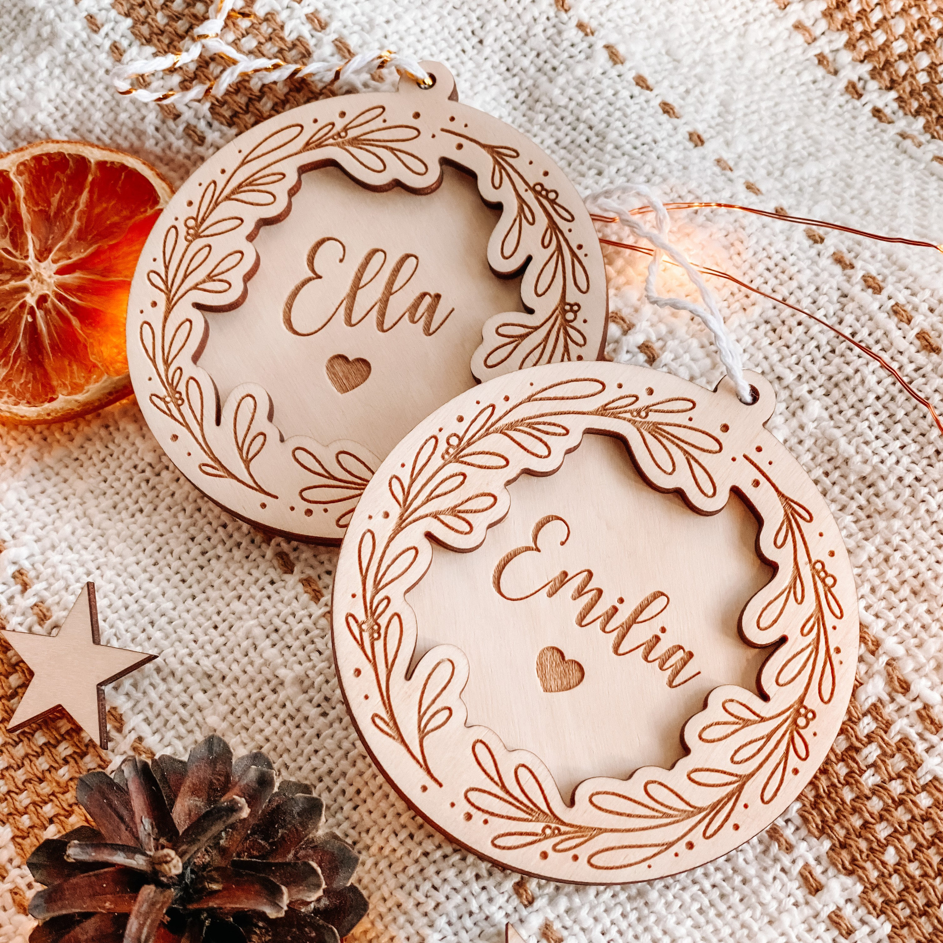 Personalized CHRISTMAS Pendants in Wood ,custom Christmas Baubles ...
