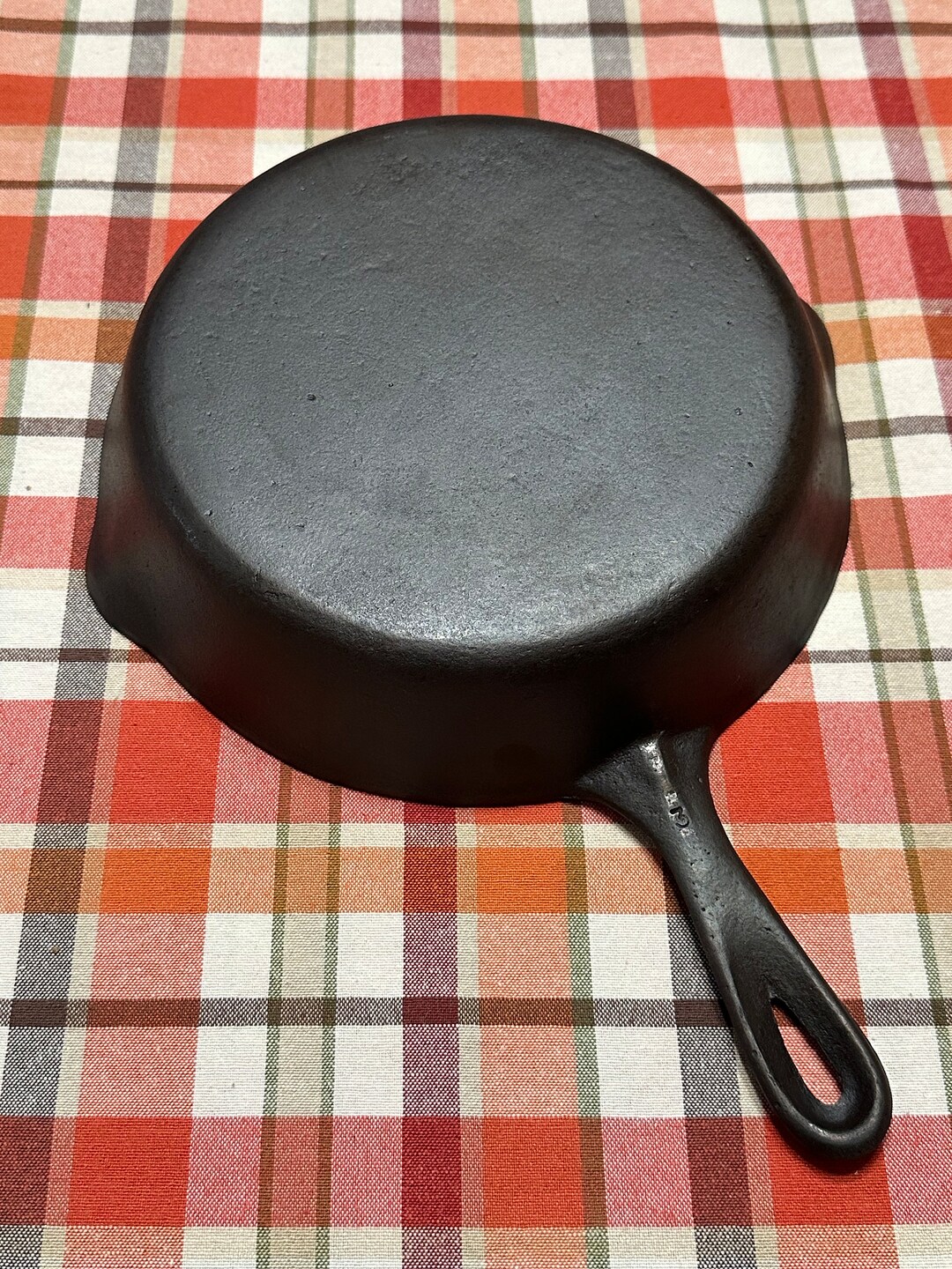 Unmarked #7 Cast Iron Skillet - Etsy