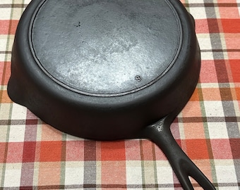 Vintage/antique Lodge Three/triple Notch #9 Unmarked Cast Iron Skillet ...