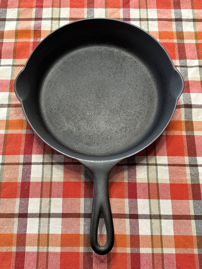 Erie #7 Cast Iron Skillet - Etsy