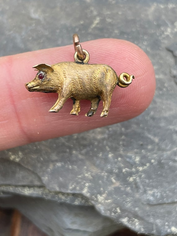 Fabulous silver gilt pig charm with glass eyes - Gem