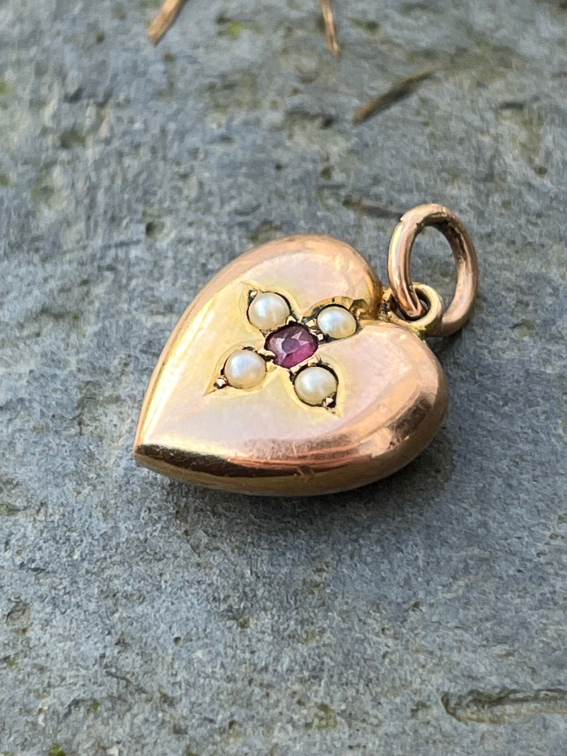 Beautiful 9ct Pearl and Ruby Heart Pendant - Etsy
