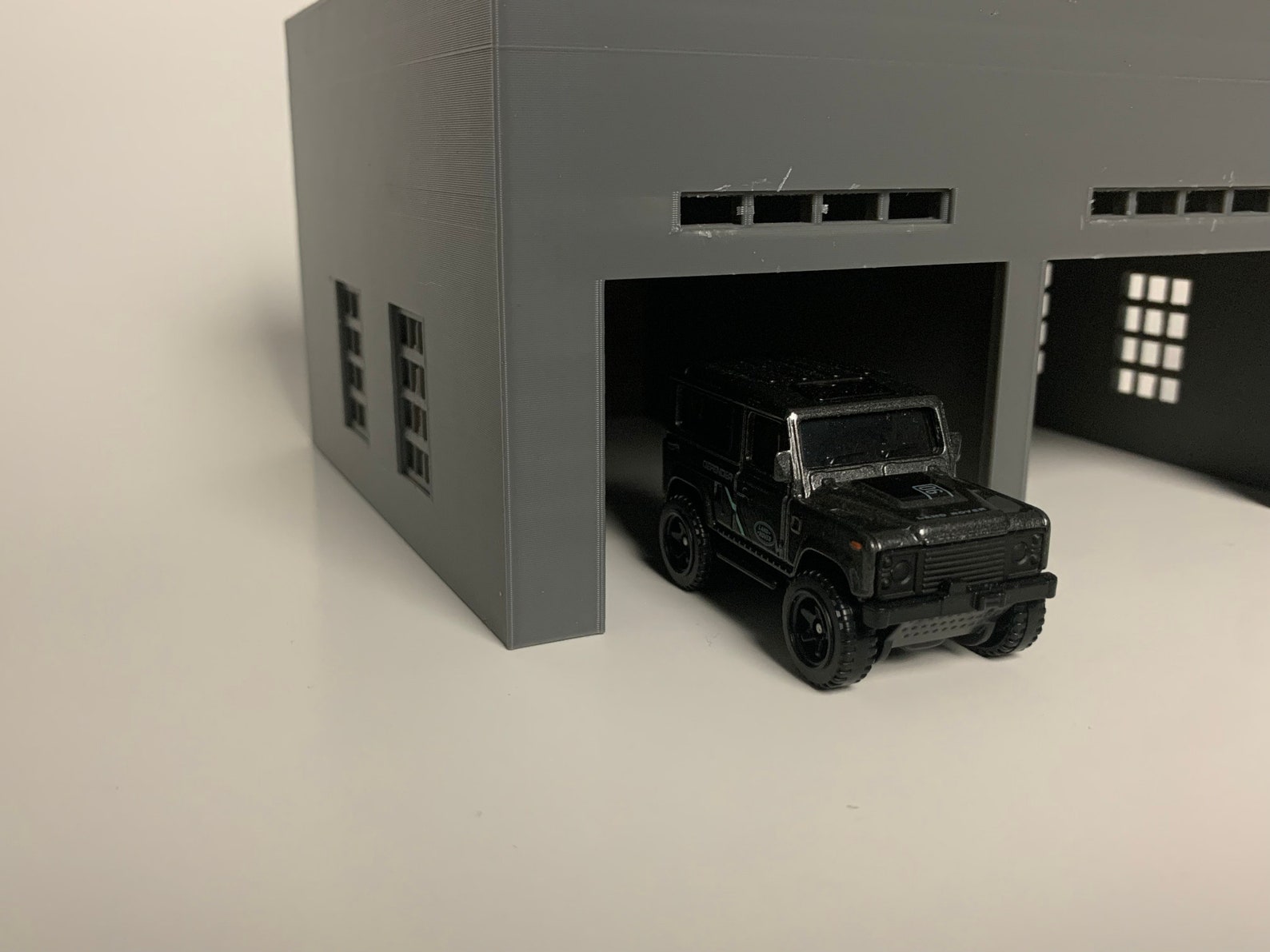1/64 Scale Car Garage City Diorama (grey) (S Scale) (matchbox ...