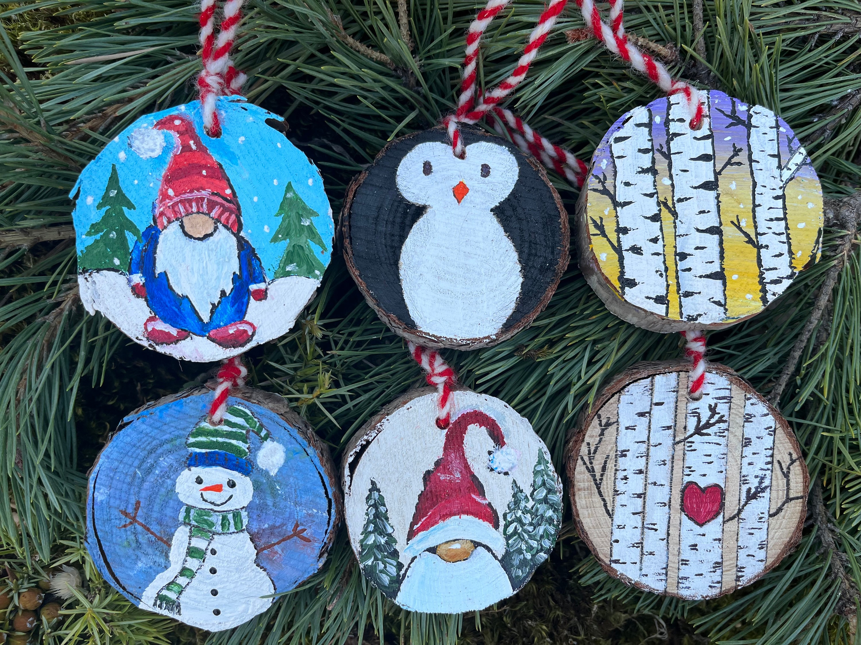 Set of 6 Handpainted Wood Rounds. Christmas Tree Ornaments. - Etsy