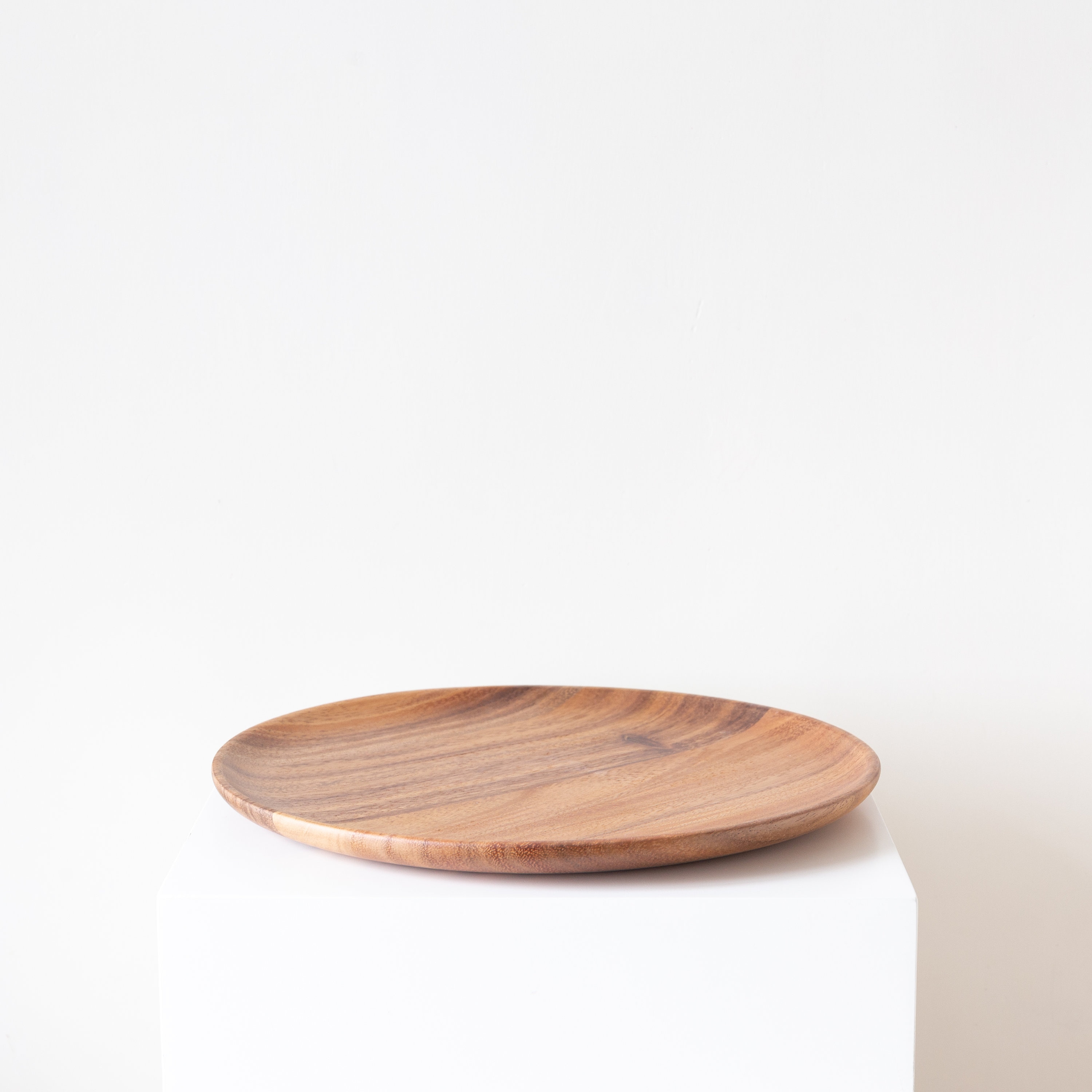 Japanese Acacia Wooden Plate: Hand-carved Plate, Wood Dinnerware ...