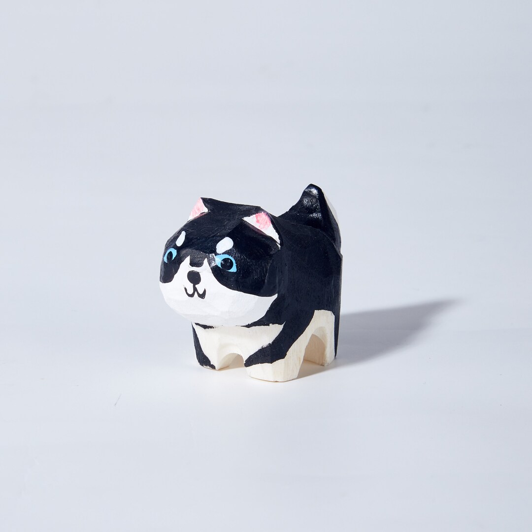 Hata Hand-carved Husky | Wooden Figurines | Wooden Animal | Home Decor ...