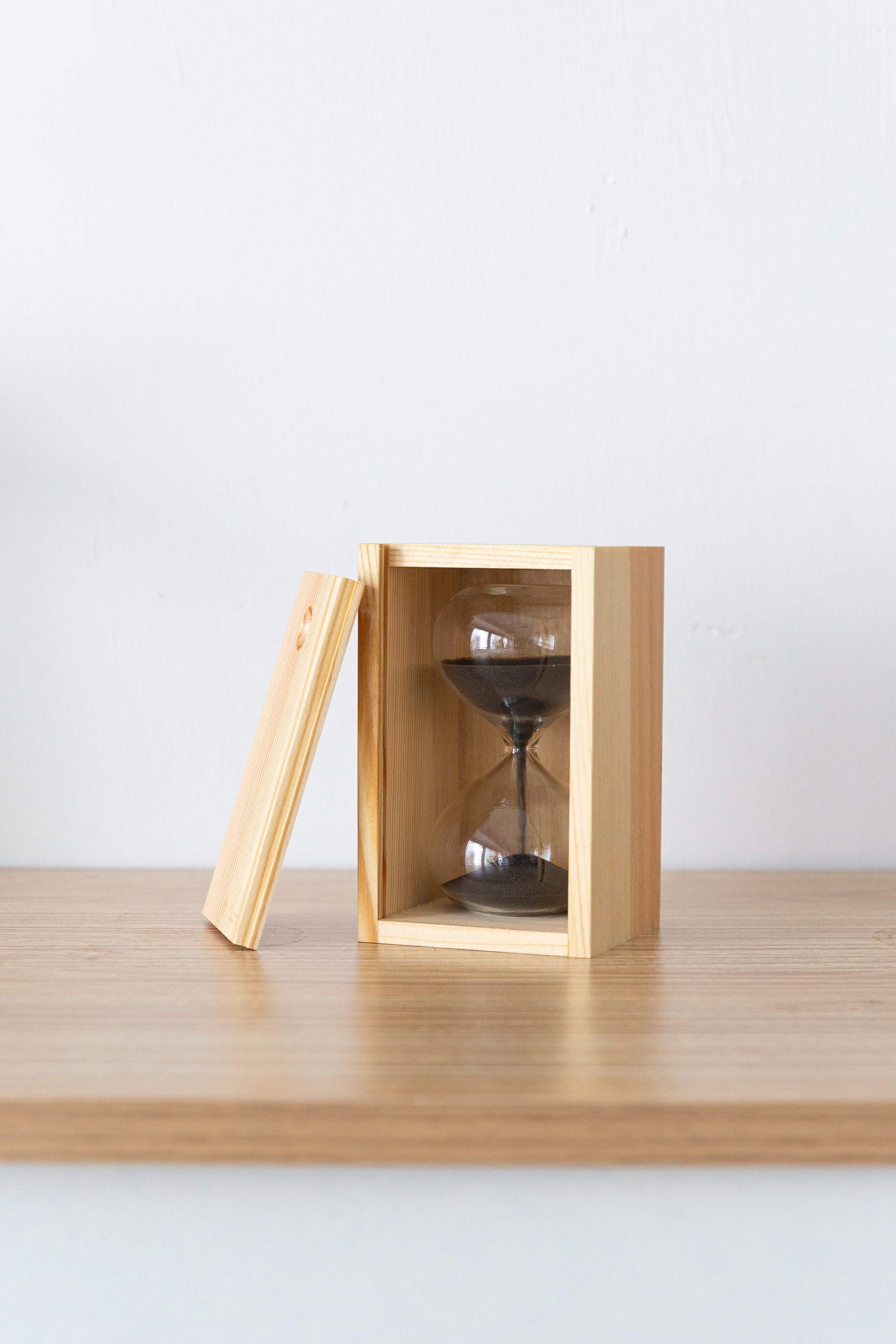 Wobu Mini Hourglass: One Minute Hourglass, Sand Hourglass, Home ...