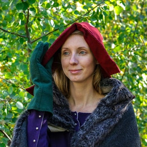 Gremlin Hood - Medieval Women’s Cowl - 15th Century Headwear for ...