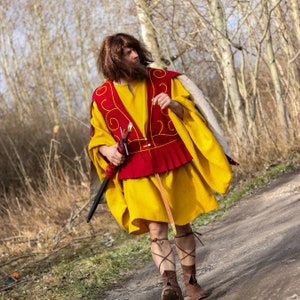 Irish Doublet Ionar - Traditional Irish Jacket - Gaelic Costume ...