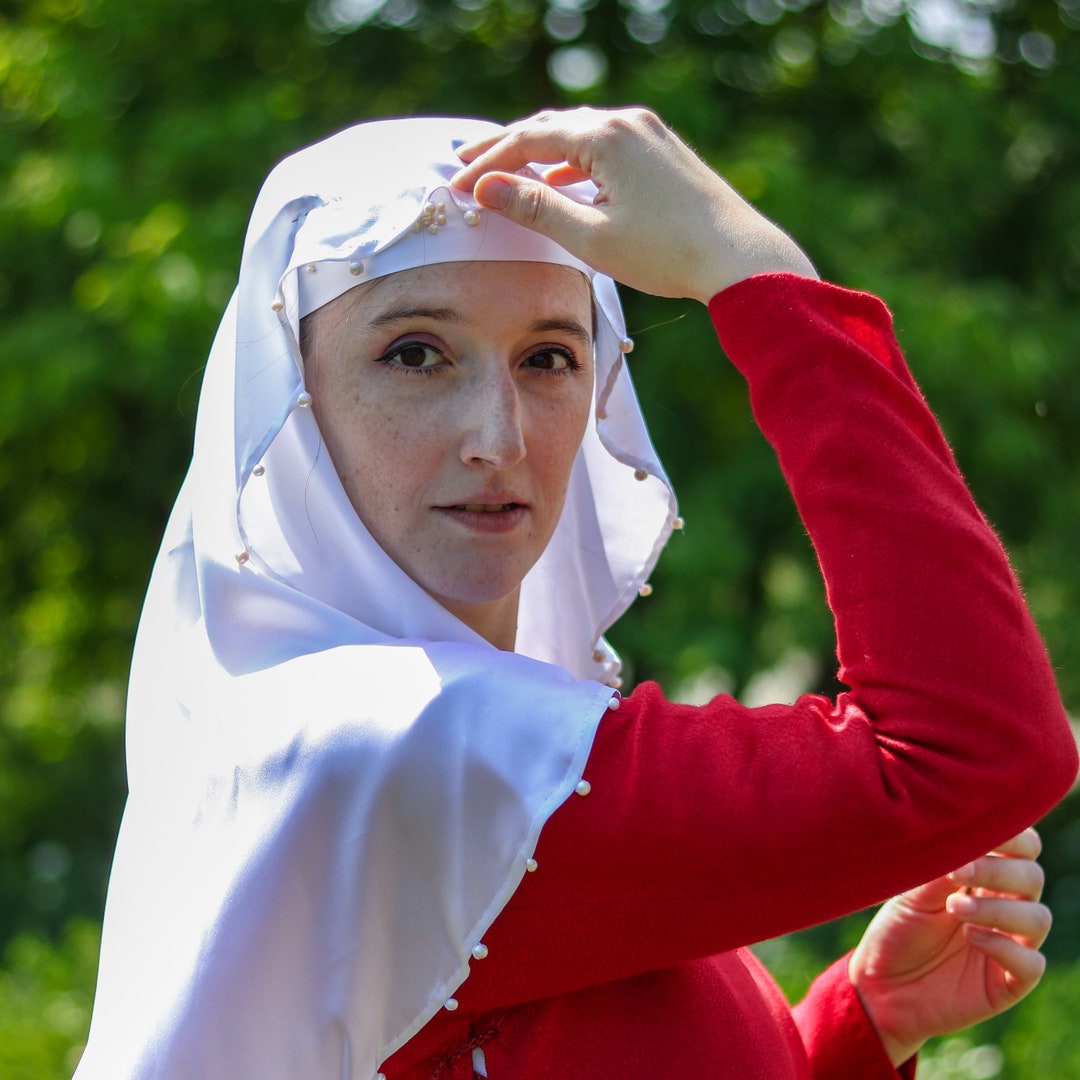 Medieval Veil - 100% Silk With Freshwater Pearls - Oval Veil With ...