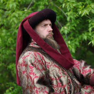Woolen Chaperon - Medieval Hat for Men - Medieval & Renaissance ...