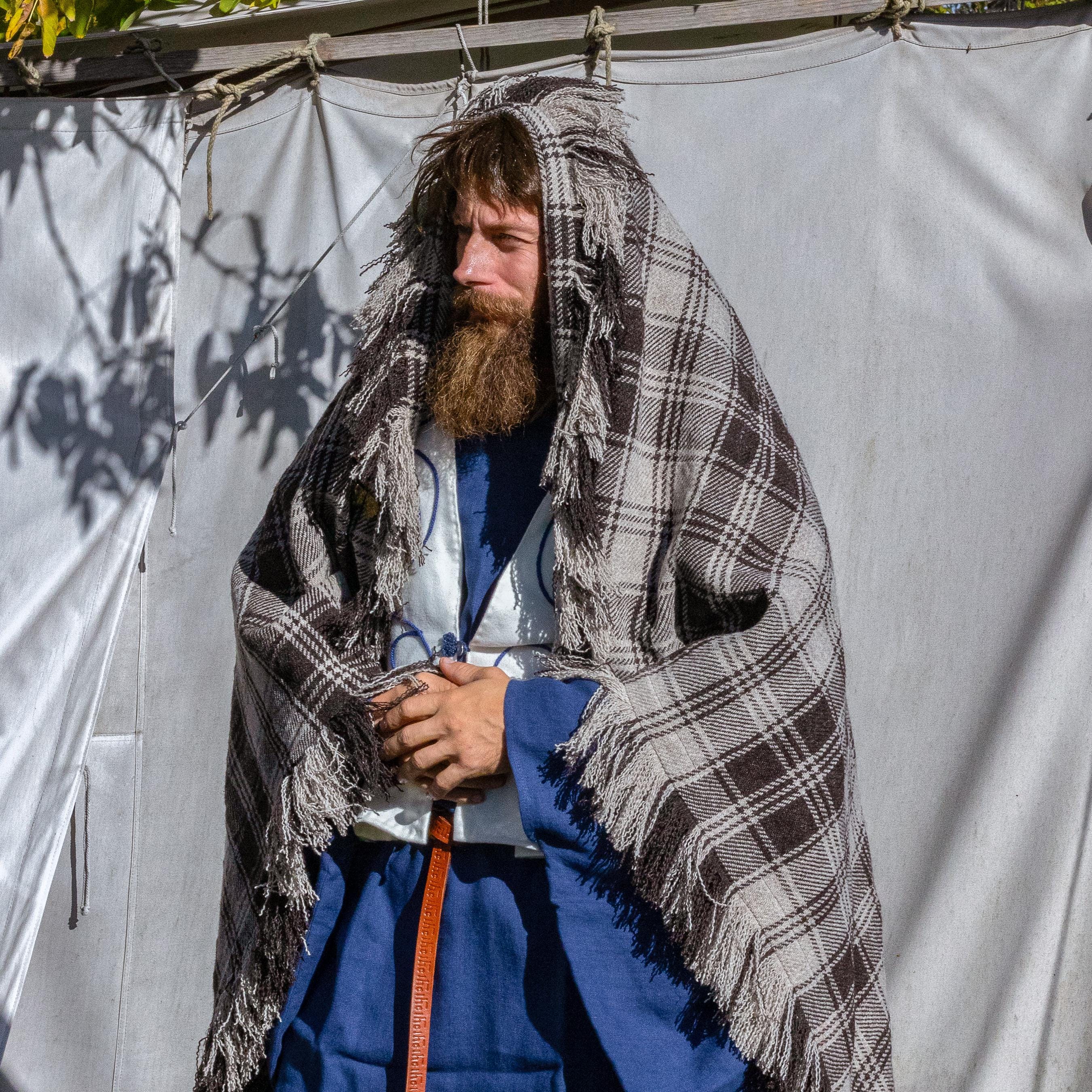 Irish Brat Cloak - Plaid Cape With Fringe - 100% Wool Mantle - Medieval ...