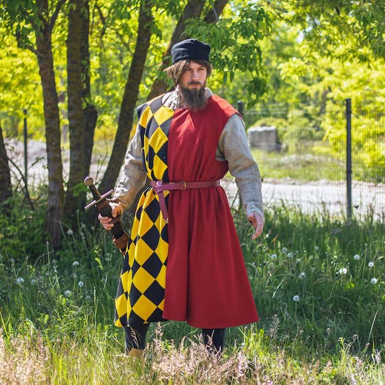 Over-armor Tunic - Customizable Woolen Tabard - Over-tunic - Armor Surcoat - LARP Costume ...