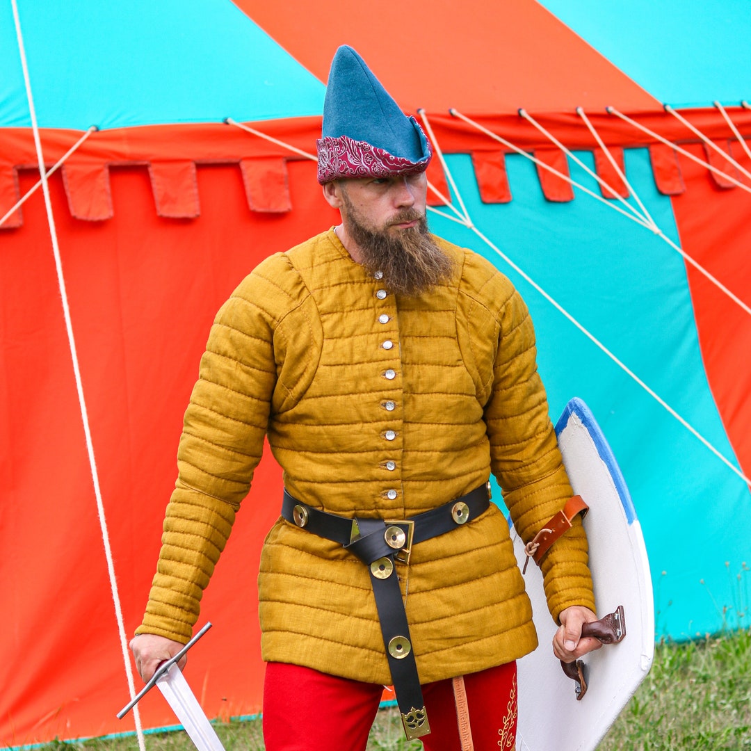 Linen Pourpoint of Charles De Blois - 14th & 15th Century - Medieval ...