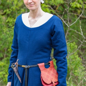 Women’s Cotte Cecilia - Medieval Wool Dress With Long Sleeves - Simple ...