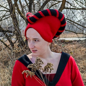 Escoffion - Female Medieval Headwear - Medieval Clothing for A Lady ...