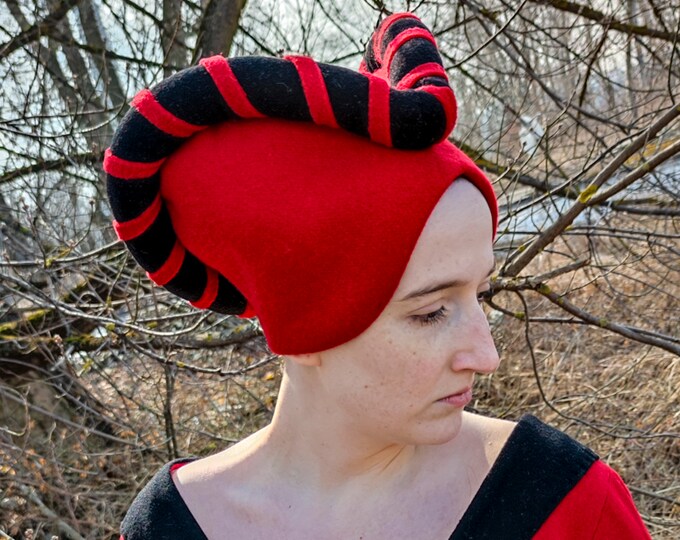 New Red Velvet Renaissance Medieval Tudor Elizabethan Cosplay Women's ...