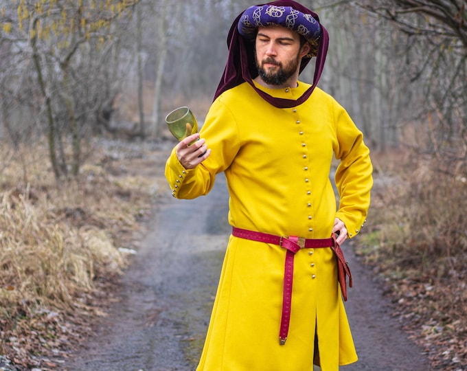 Medieval Cotehardie, 14th Century Cotehardie, Men's Woolen Cotehardie ...