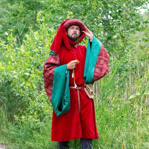 Velvet Chaperon - Luxurious Chaperone Hat for Men - Medieval ...