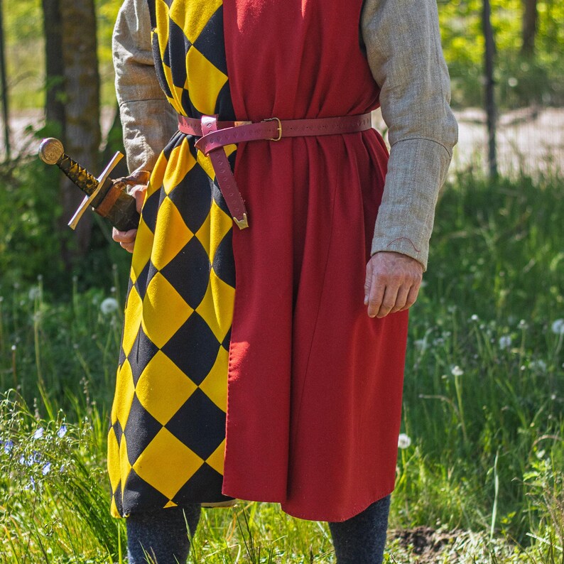 Over-armor Tunic - Customizable Woolen Tabard - Over-tunic - Armor Surcoat - LARP Costume ...