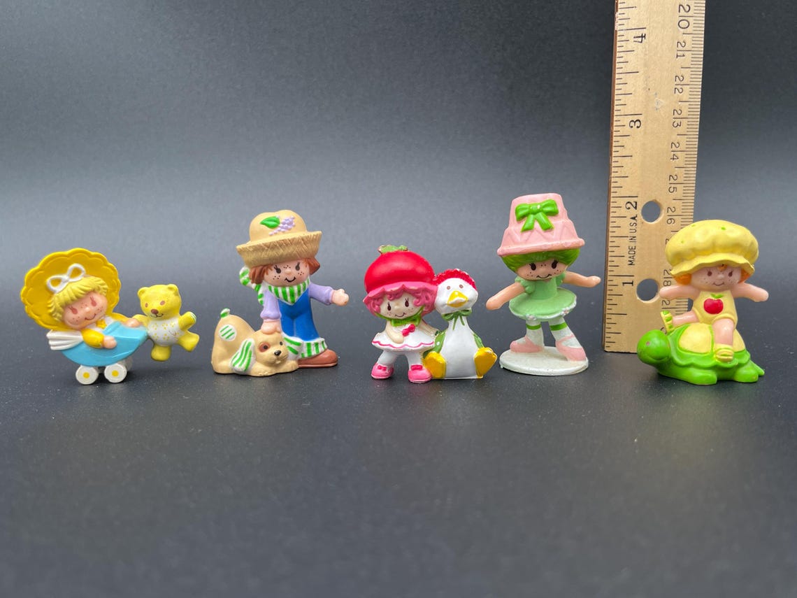 Strawberry Shortcake PVC Mini Figurines - Etsy