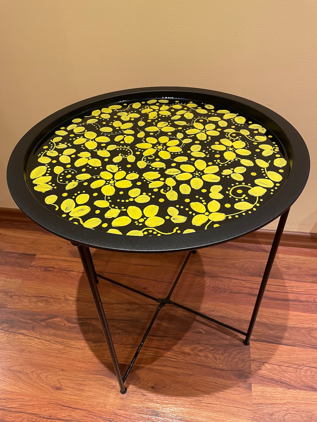 Floral Coffee Table, Red Yellow Flowers Design, Round Epoxy Resin Table ...