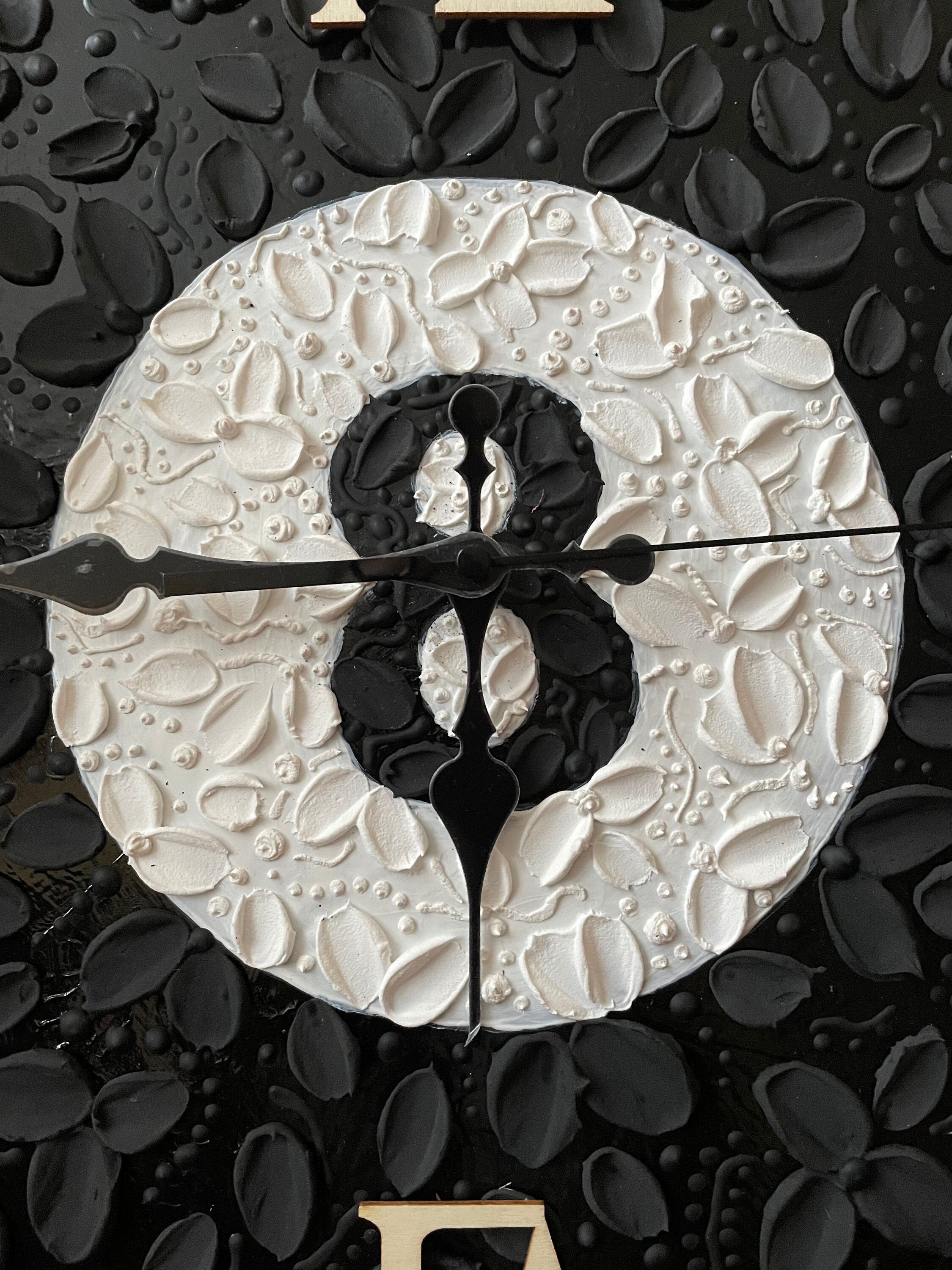 Artistic Billiard 8 Ball Clock, Handcrafted Acrylic Masterpiece, Pool ...