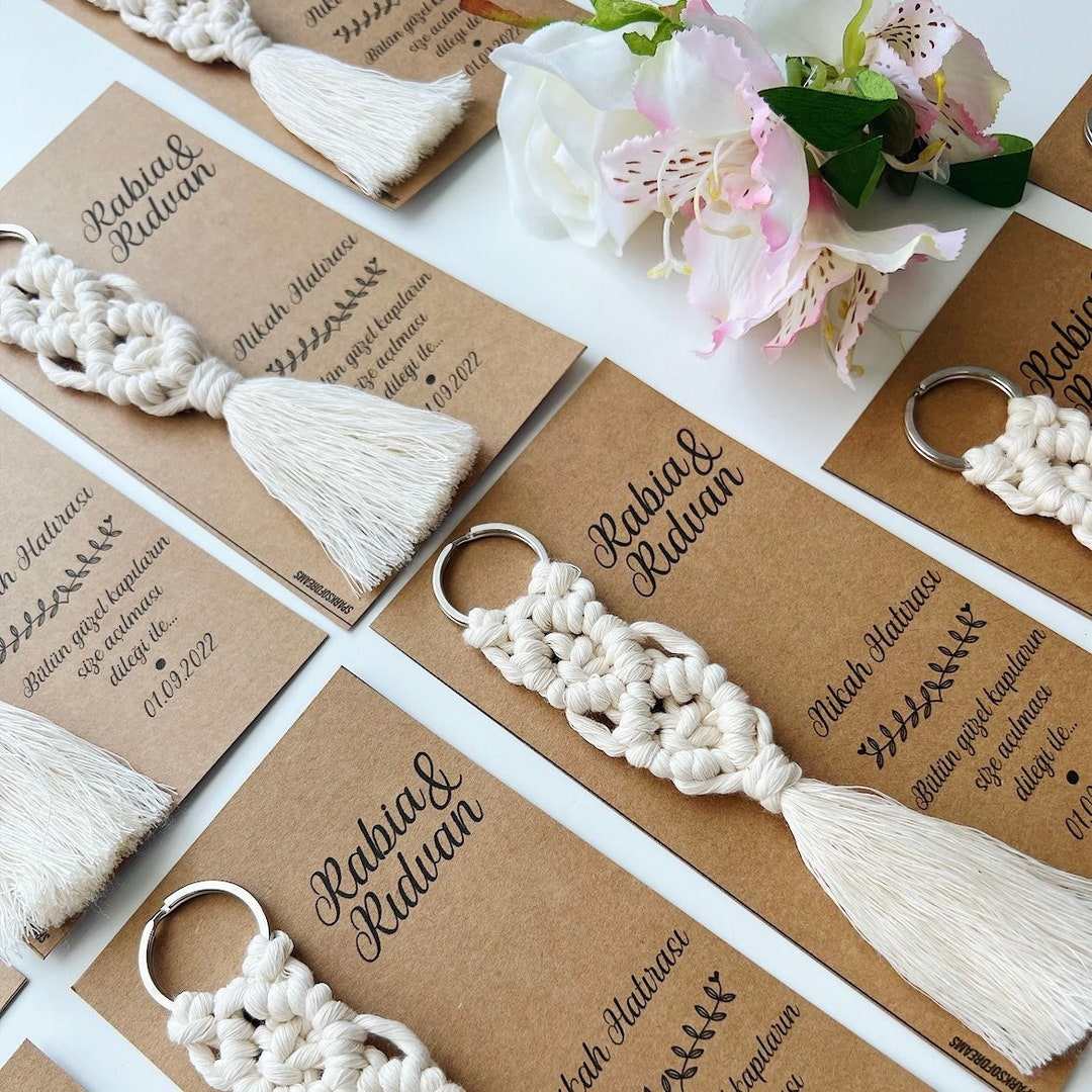 Personalized Wedding Favors for Guests, Wedding Gifts for Guests ...
