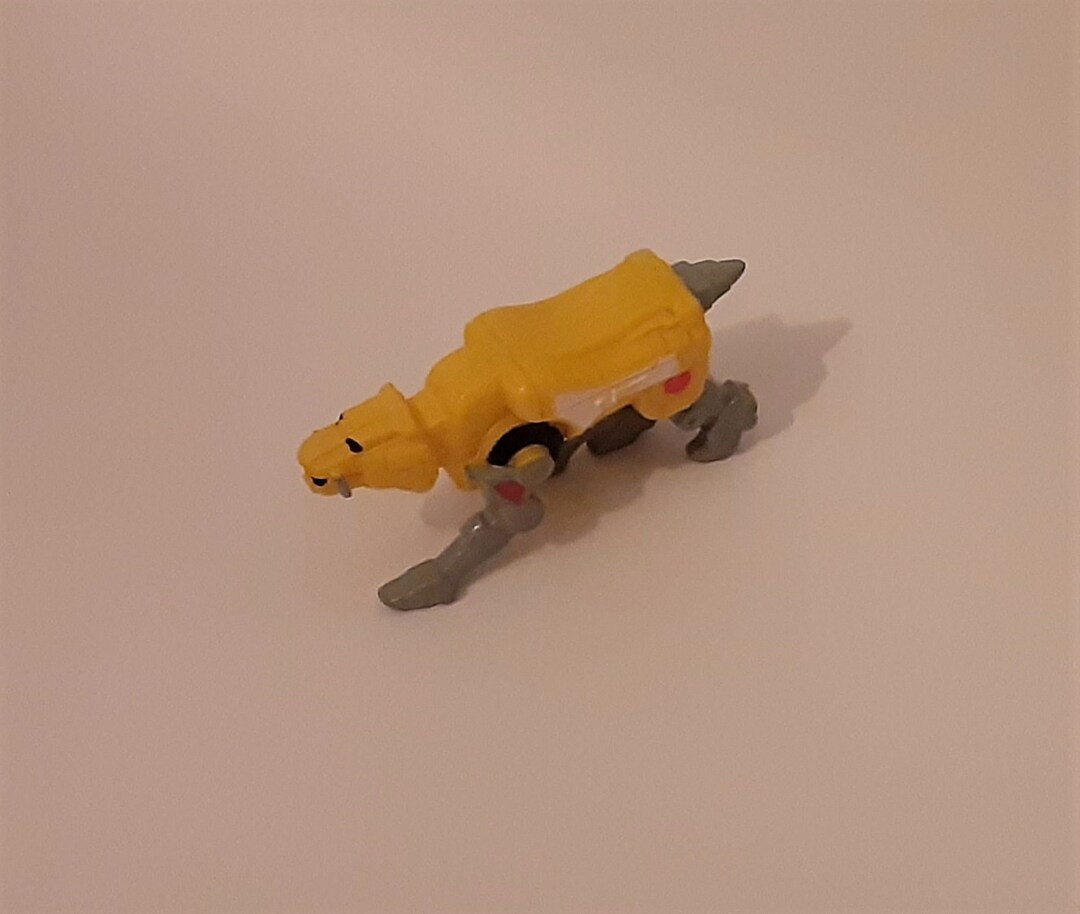 Mighty Morphin Power Rangers Mini Yellow Ranger Sabertooth Tiger Zord ...