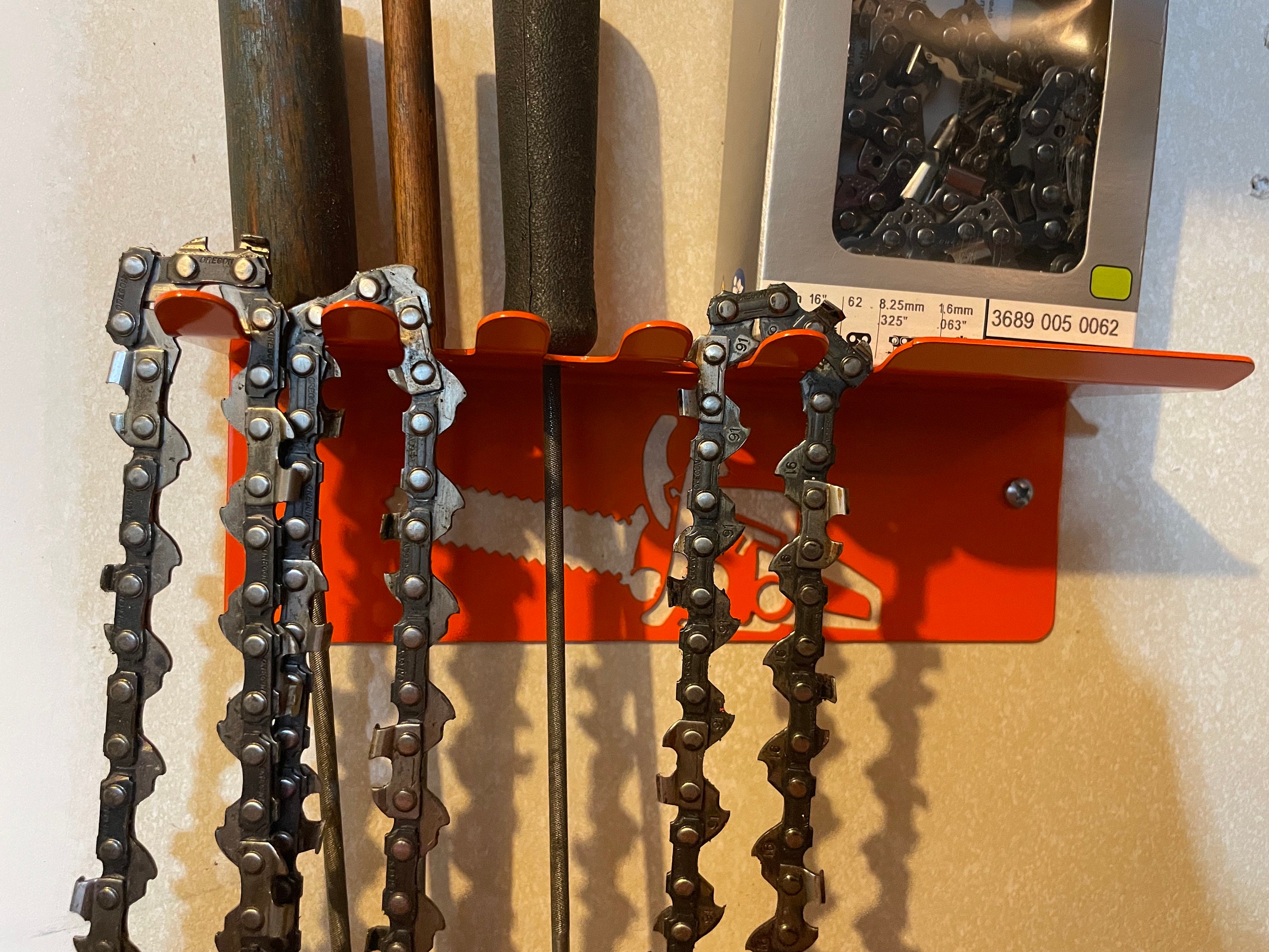 Chainsaw Chain & Tool Rack Hanger Shelf Garage Wall Key Hook USA Stihl ...