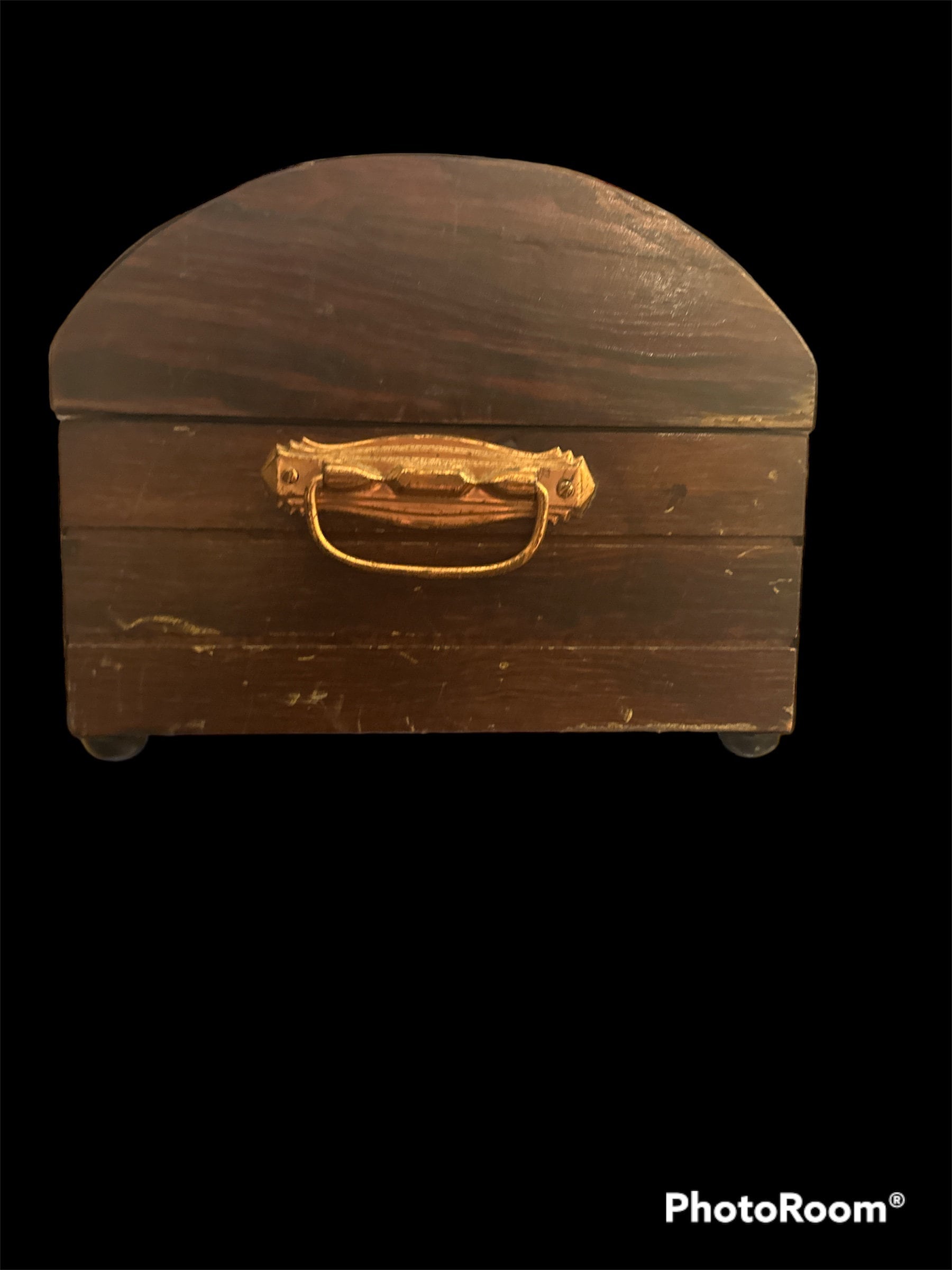 Red Circle Liquor Bar Treasure Chest Display and Music Box - Etsy