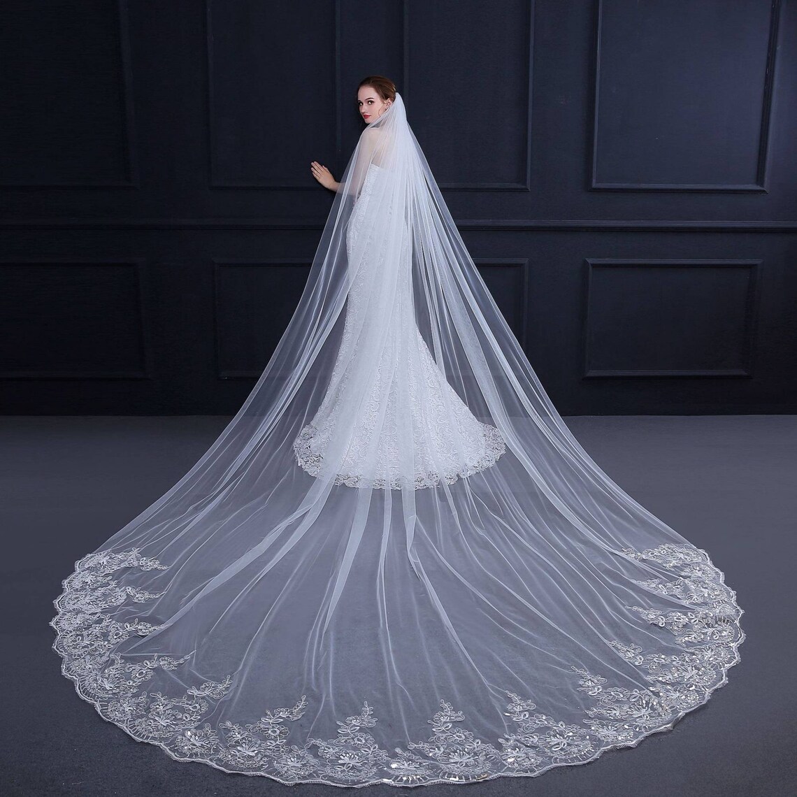 Stunning Scalloped Floral Lace Trim Cathedral Veil | Fancy Floral Lace ...