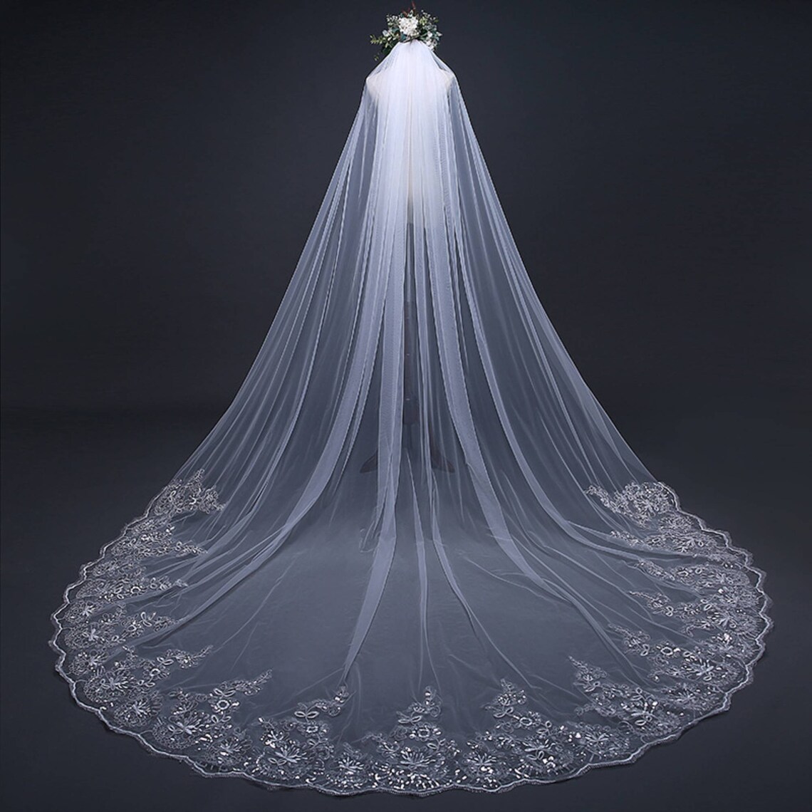 Stunning Scalloped Floral Lace Trim Cathedral Veil | Fancy Floral Lace ...