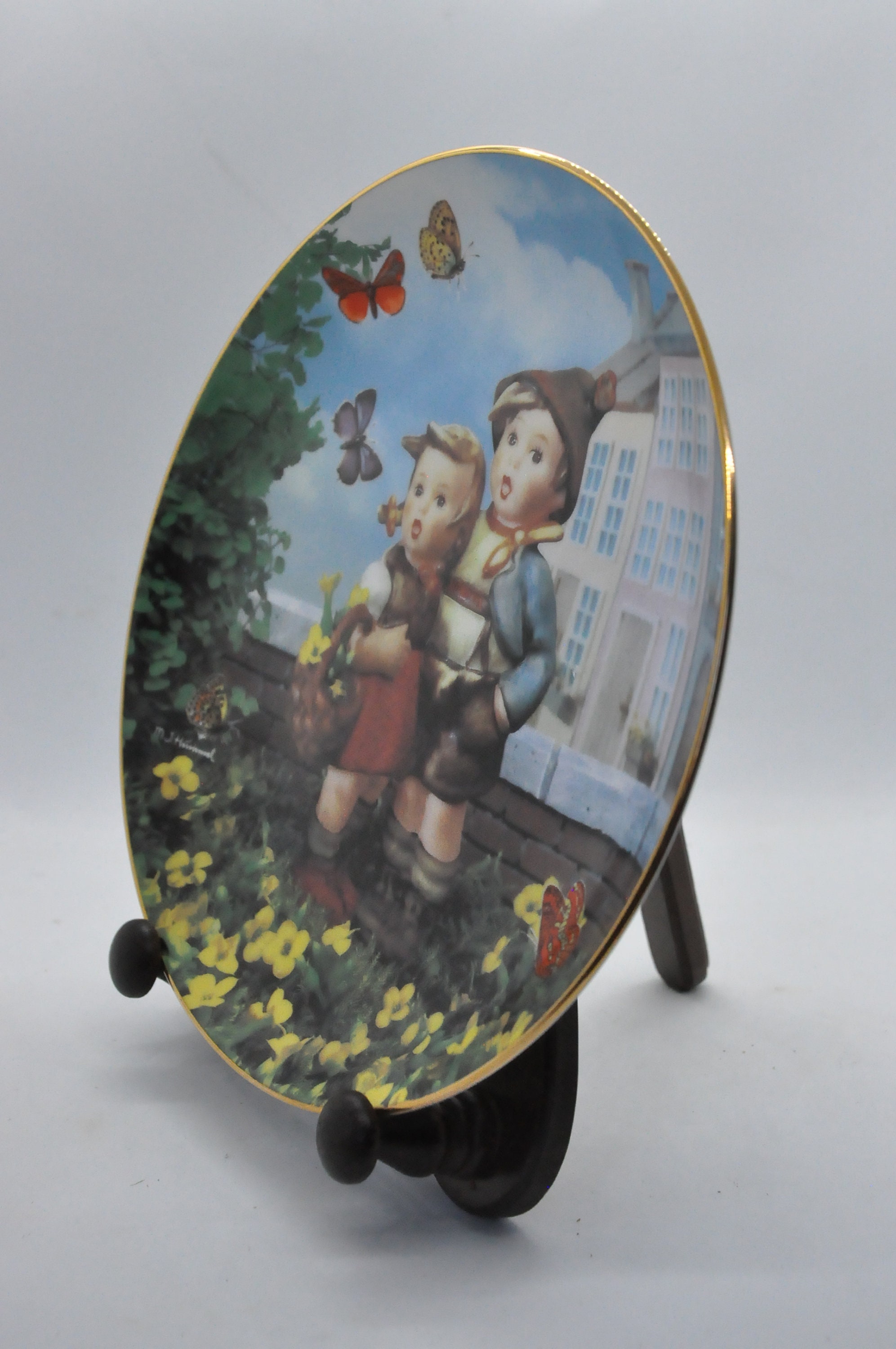 M. J. Hummel Surprise the M. I. Hummel Plate Collection Little ...