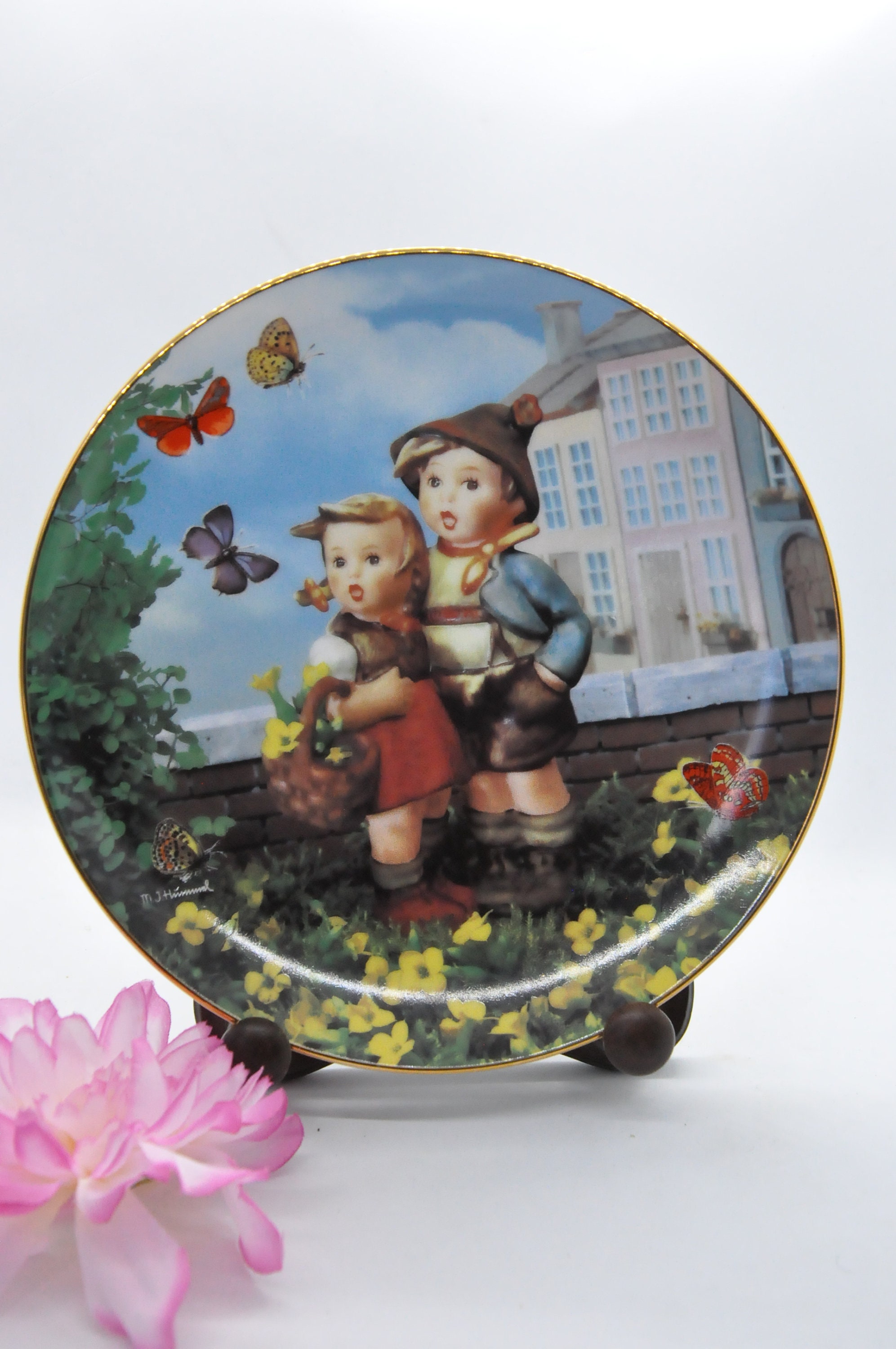 M. J. Hummel Surprise the M. I. Hummel Plate Collection Little ...