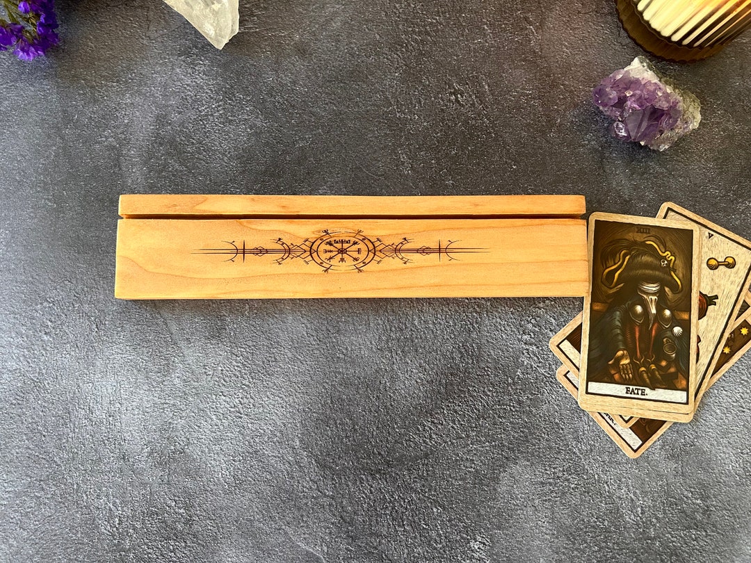 Vegvisir | Viking Compass Tarot Card Stand | Tarot Card Holder | Altar ...