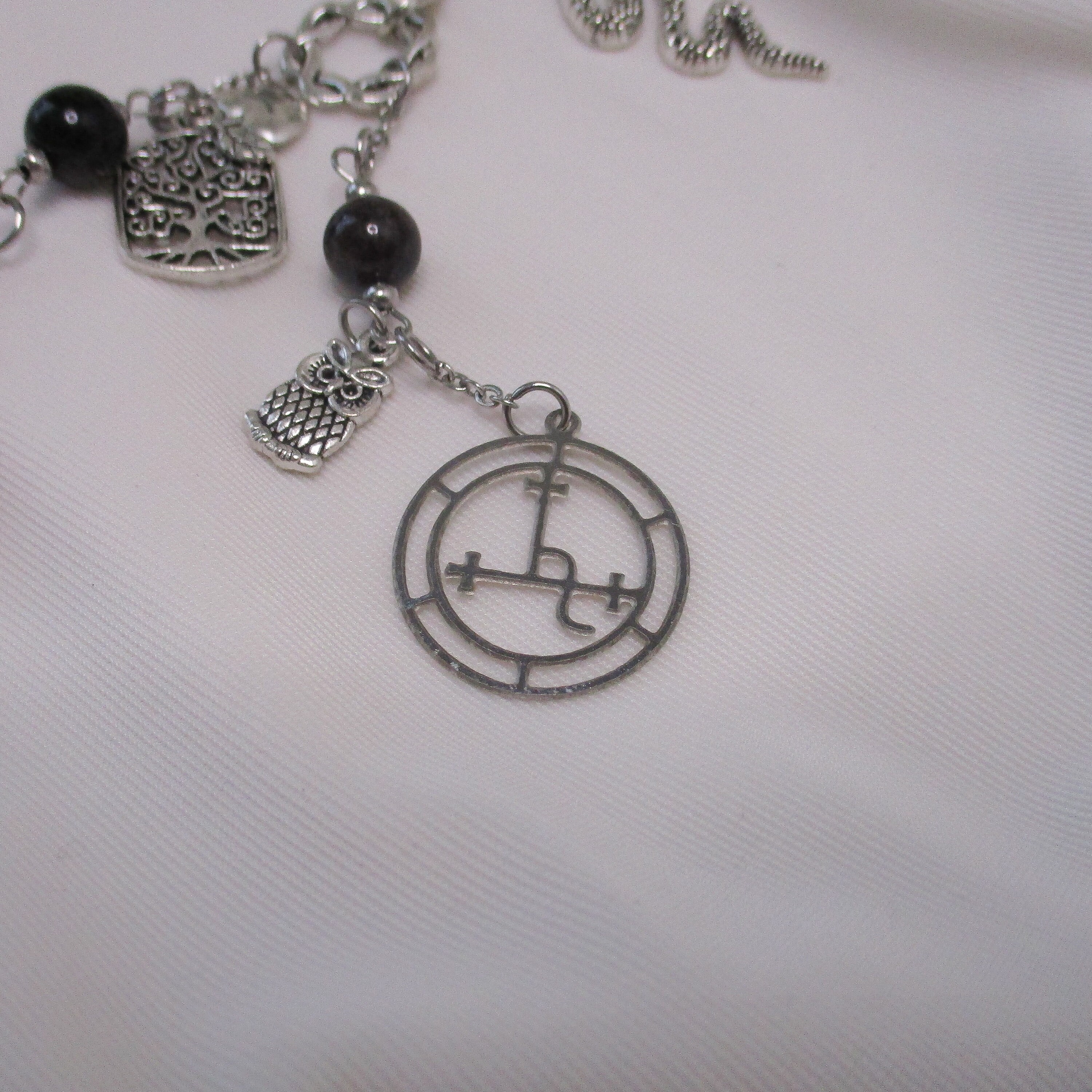 Lilith Prayer Beads - Goddess of the Feminine, Night, & Lust - Etsy