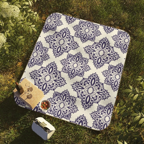 Classic Picnic Blanket Blue