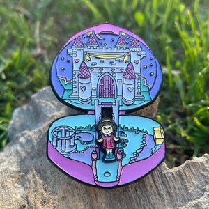 Polly Pocket Pin - Etsy