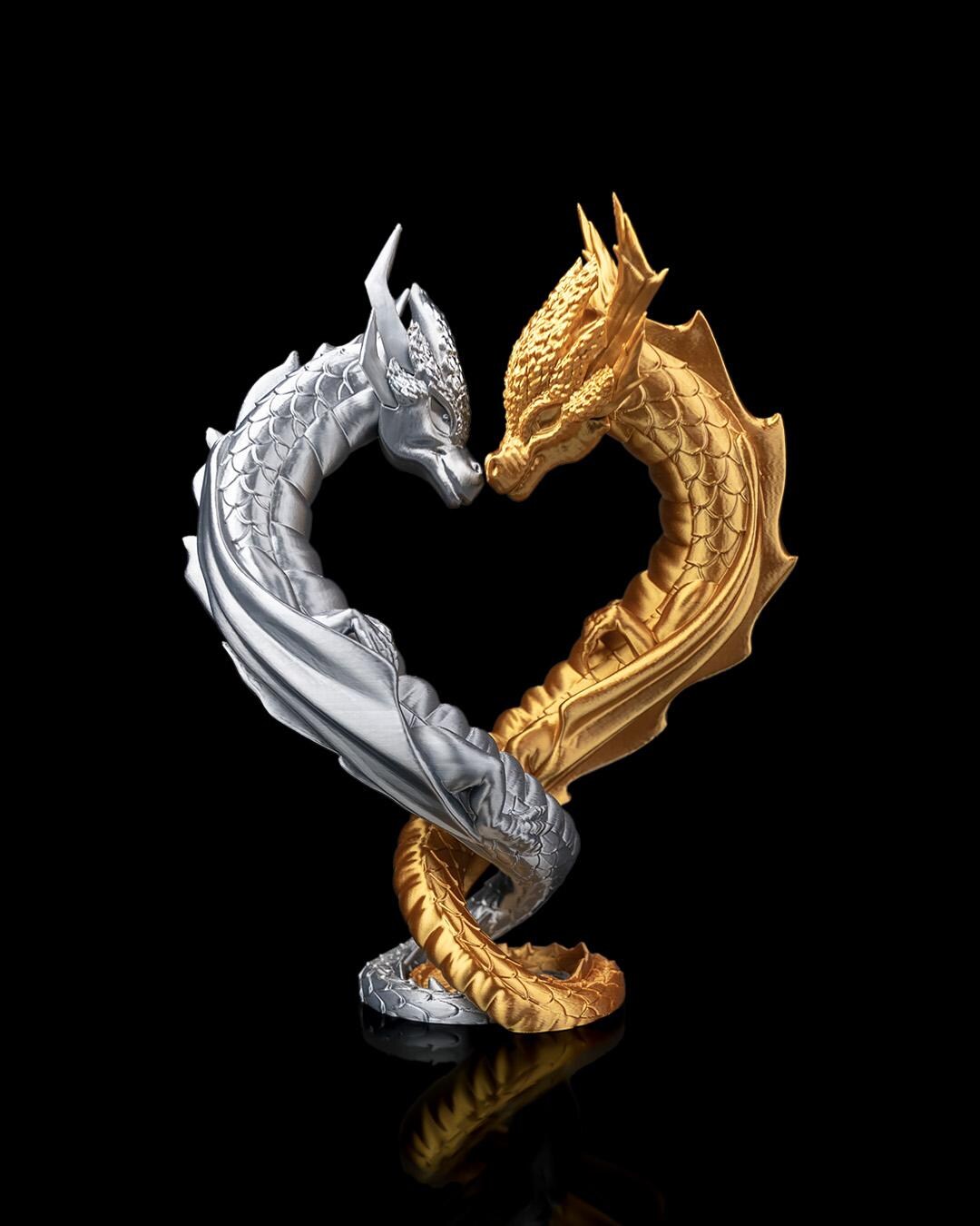 3D Printed Valentine's Day Dragon Love Sculpture. Dragon Heart Duo. - Etsy