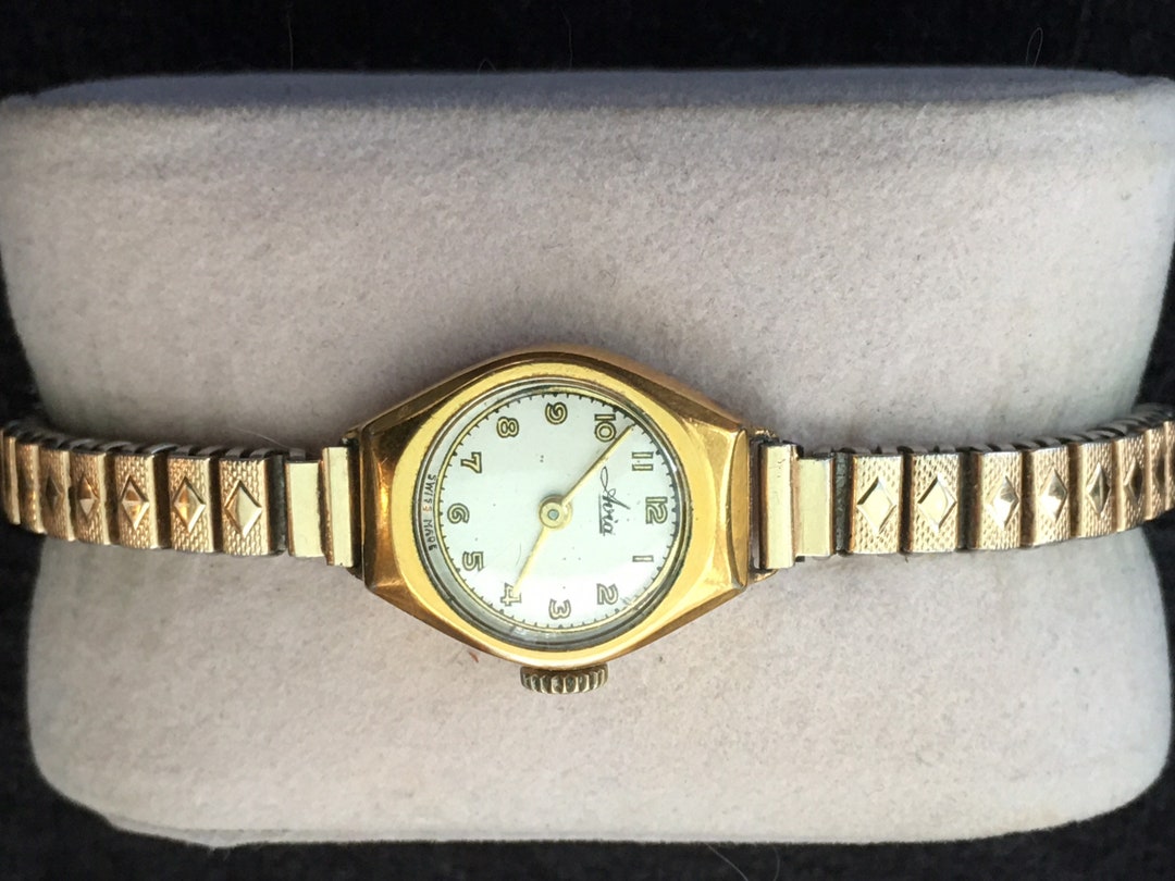 Vintage Avia Rolled Gold Ladies Watch - Etsy UK