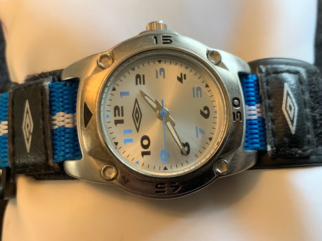 Vintage Umbro Unisex Divers Style Silver Tone Watch - Etsy