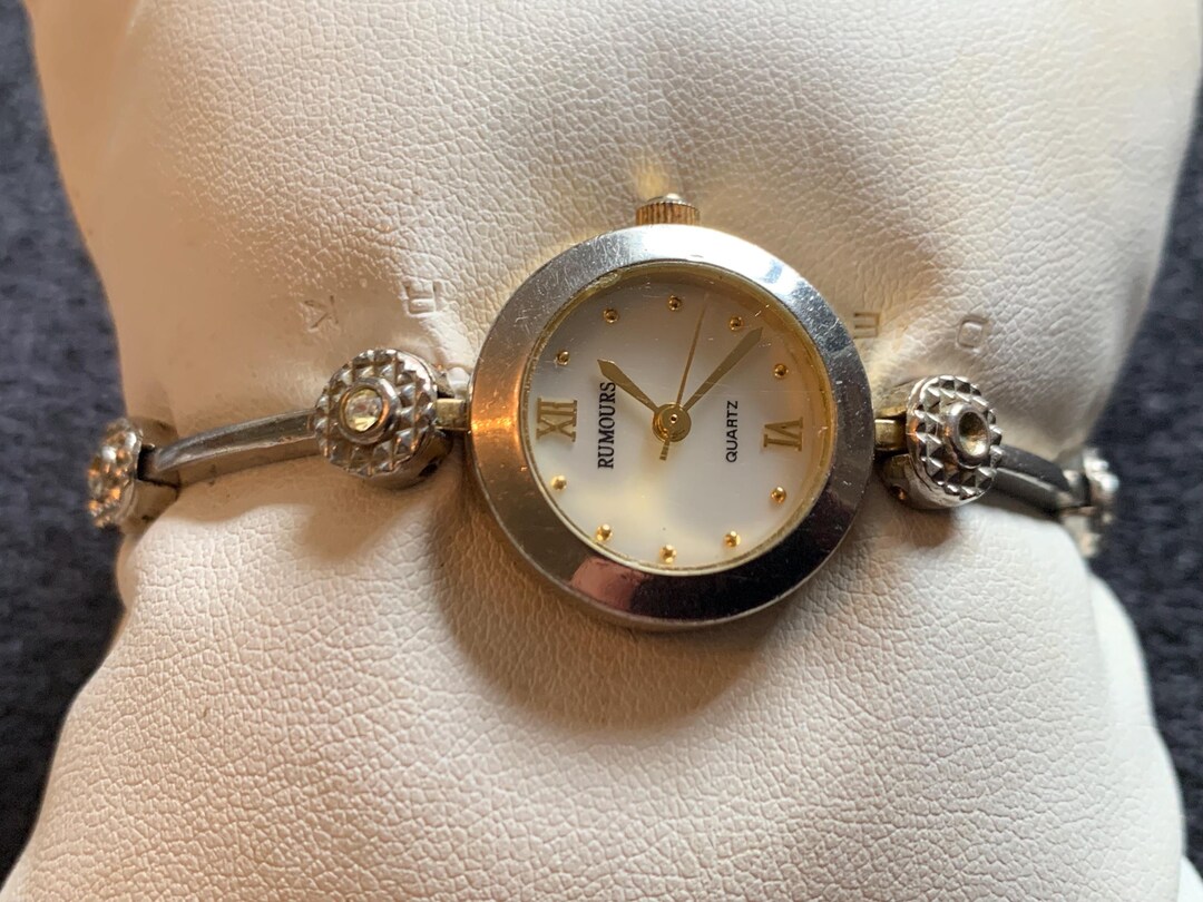Vintage Rumours Bangle Style Ladies Silver Tone Cocktail Watch With ...