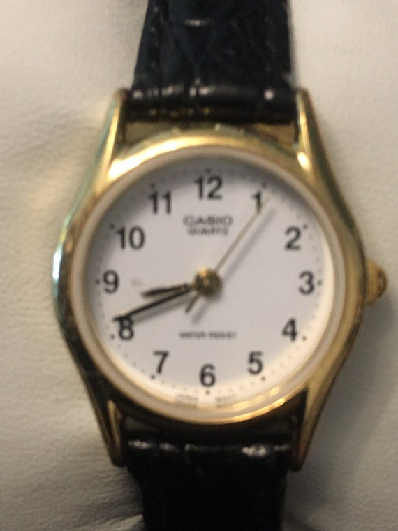 Vintage Casio ladies Gold tone Cocktail watch - Gem