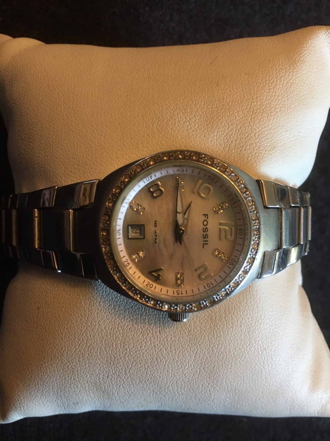 Vintage Fossil CZ Faux Diamonds Ladies Silver Tone Watch With Pearlised ...
