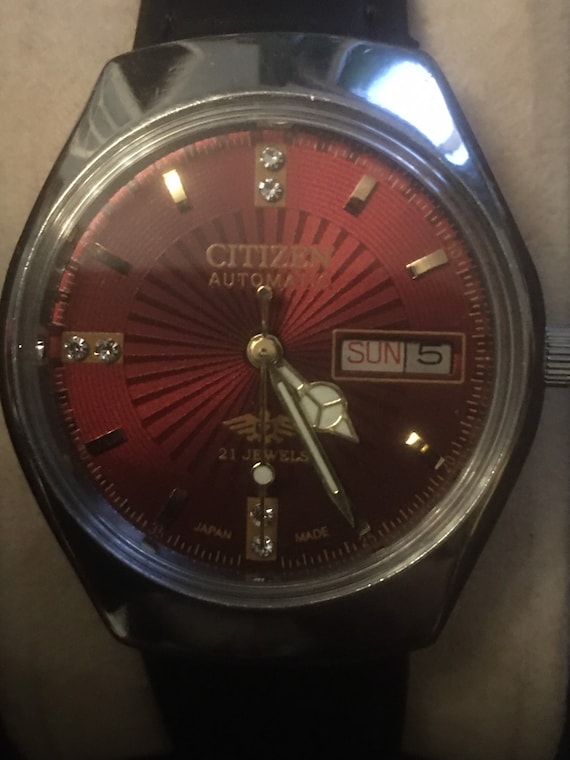 Vintage rare Citizen Red sunburst dial Silver tone Au… - Gem