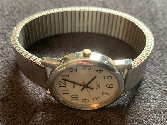 Vintage Retro Timex Indiglo WR 30M Silver tone Mens w… - Gem